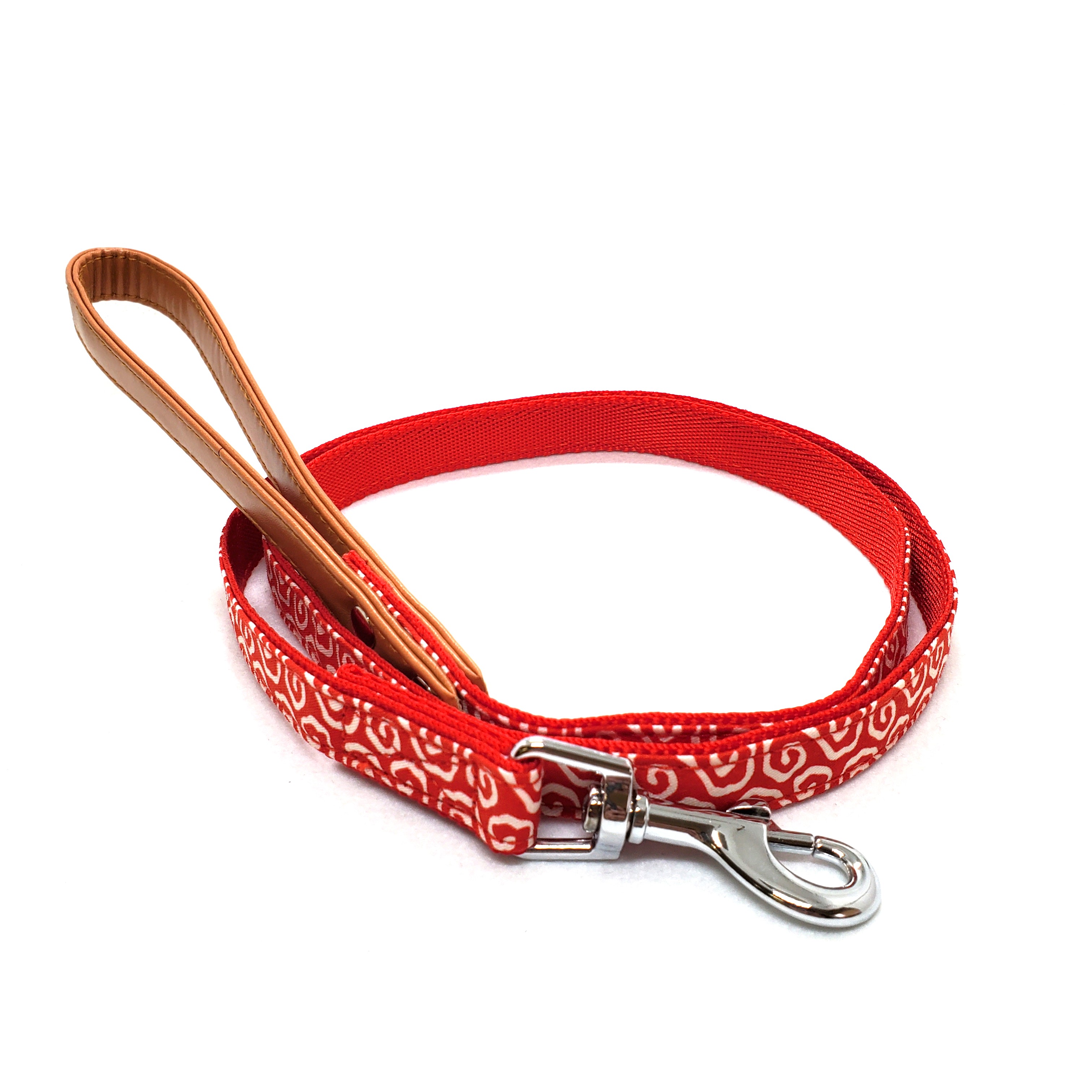 [商品サイズ(mm)]25×12×700[単品重量(g)]105 [原材料]ナイロン[商品説明]犬用引紐[使用方法・給与方法]お使いの首輪のDカンに、リードのナスカンを繋いで取り付け完了です。[使用上の注意]お散歩専用アイテムですので、係留...