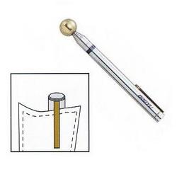 SUS304　10cmきざみ目盛ライン付シャフトと真鍮球 ●10cm単位の目安ラインが現場測定・写真に便利！ ●最長の全長60cmでレギュラーサイズ ●ペンタイプで金色のグリップがポケットにがっちり保持 ●ステンレス管使用で強度アップ ●球...