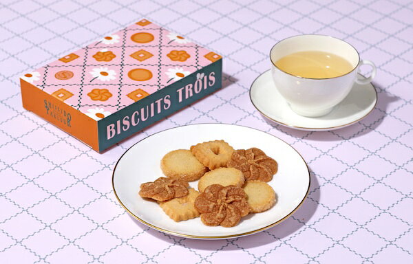 ■説明かたち、厚み、食感、香り、そして味わい。 小さくても個性豊かな菓子としてそれぞれにふさわしい素材を吟味して焼き上げました。 焼き色も美しいビスキュイは、どなたにも喜んでいただけるスイーツです。■商品詳細内容量：8枚（ヴァニーユ、カネル...
