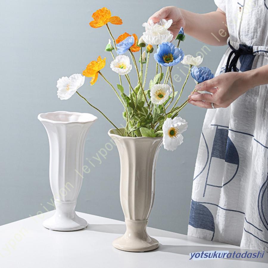 北欧のモダンなミニマリストスタイル。 さまざまな花や植物に合わせることができ、どこでも使用できます花瓶について説明：サイズ：口径×高さ：13.5*25.5cm（スタッフ採寸のため、若干の誤差が生じる場合がございます）材質: 陶器シンプルなデ...