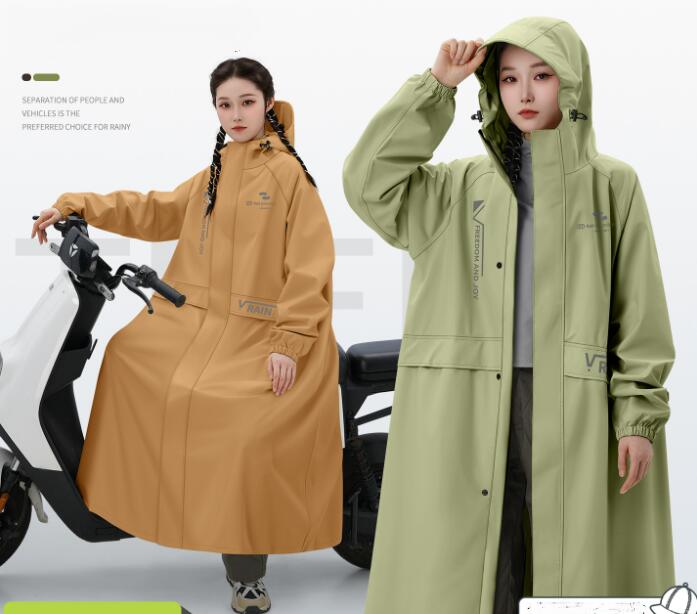 商品情報： 【仕様】 レインコート ポンチョ 自転車 ロング リュック 防水 撥水 バイザーシステム 手甲カバー 【用途】 雨の日の自転車通勤や通学、ウインドブレーカーとしてキャンプなどアウトドアにもお使い頂けます。 自転車用 通勤 通学 ...