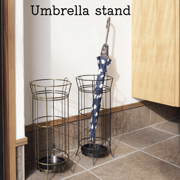 ※代引不可（代金引換はご利用いただけません）※代引ご選択時は一旦ご注文キャンセルとなります。 商品情報 スチールを使用した、圧迫感のない開放的な傘立て。コンパクトなサイズ感で、玄関先に置いても邪魔になりません。どんな家にも合うシンプルなデザ...