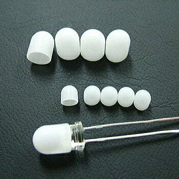 LEDにかぶせることで光のエネルギーをあまり弱めることなく拡散させるキャップです。横方向からの視認性を向上させます。正面だけの極端な明さを緩和し目に優しい適度な風合いを実現します。・パッケージ：・内容：LED拡散キャップ・適合LED径：Φ3...