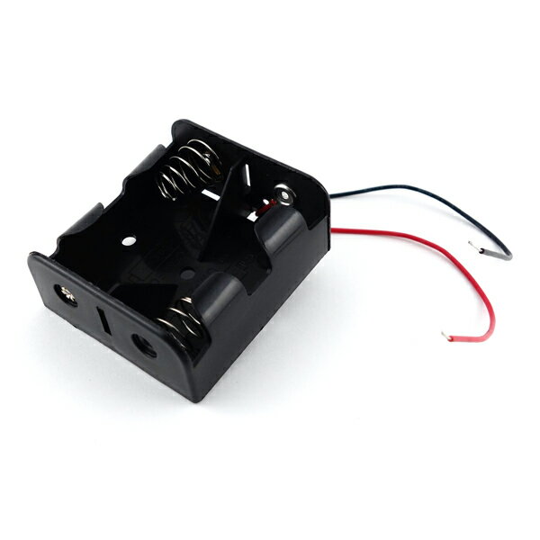 単2電池2本用の電池ケースです。リード線仕様です。■対応電池：単2■本数：2本■配列：縦1×横2×1段■端子形状：リード線■スイッチ：なし■色：黒