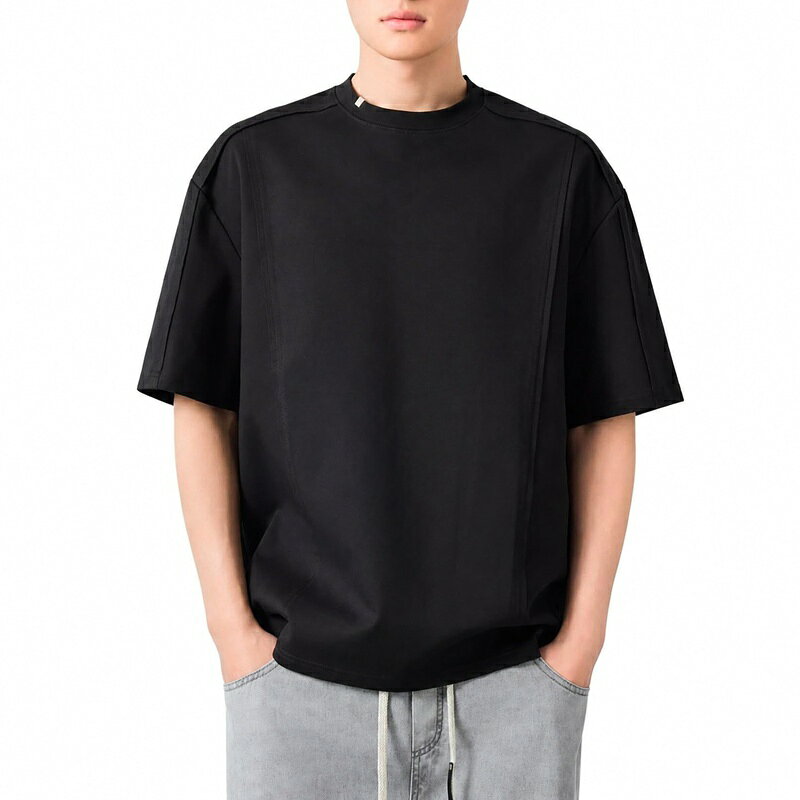 　　　 ◆◇◆売れている秘密◆◇◆ 【Tシャツ メンズ 半袖】ドロップショルダーを採用したゆったりとしたシルエットで、身体のラインを拾いにくく自然に体型カバーをしてくれる丸首カットソーです。さらっとした肌触りの綿混素材を使用しており、暑い季...