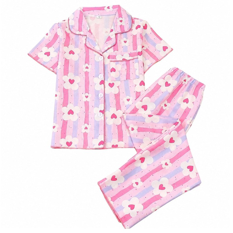　　　 ◆◇◆売れている秘密◆◇◆ 【キッズパジャマ半袖】サラッとした柔らかな肌触りで、春から夏、秋口まで快適に着られる子供用パジャマの上下セットです。半袖シャツと長ズボンの組み合わせで、寝冷えが気になる季節やエアコンの効いた部屋での睡眠時...
