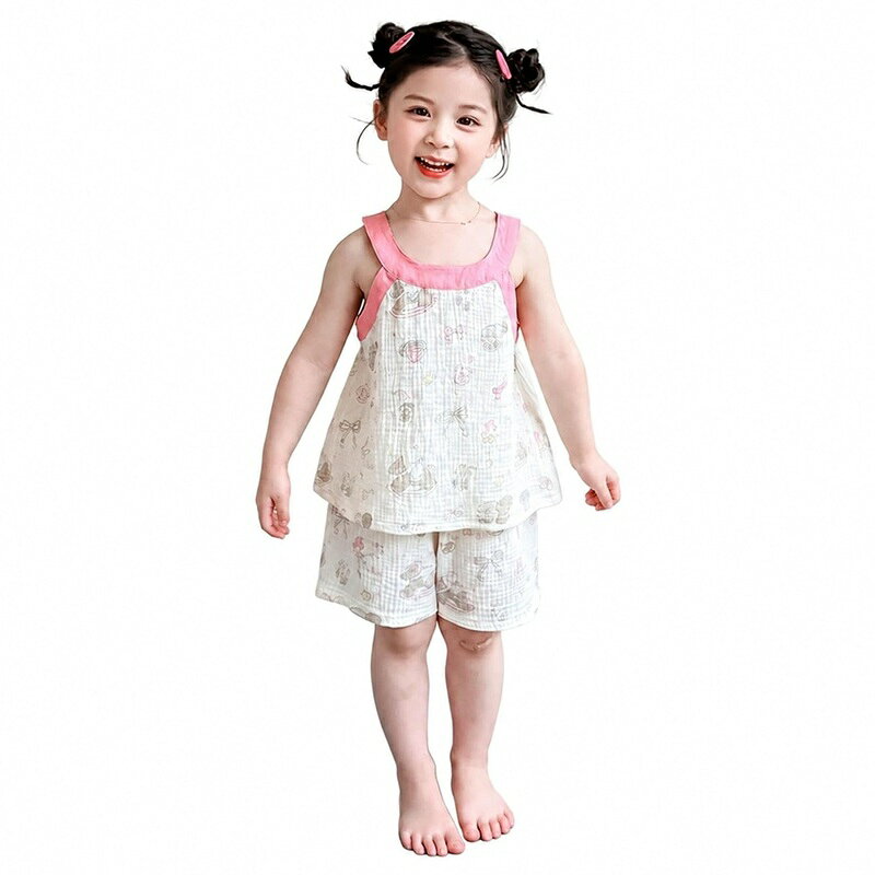 　　　 ◆◇◆売れている秘密◆◇◆ 【子供パジャマの素材感】さらっとした肌触りが心地よいガーゼ調の薄手コットン混素材を採用した女の子用キャミソール上下セットです。汗をかきやすい季節でも通気性が良く、ベタつきにくい軽やかな着用感を実現します。...