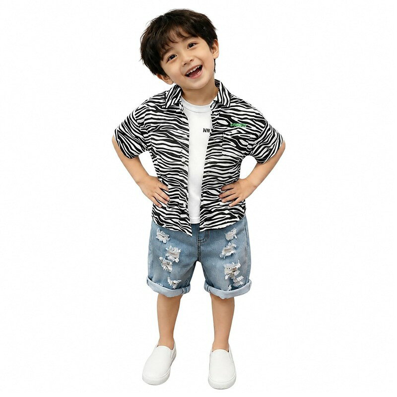 　　　 ◆◇◆売れている秘密◆◇◆ 【キッズ半袖シャツ】ゼブラ柄のプリントが、男の子向けのカジュアル半袖シャツです。首元はすっきりとした襟付きデザインで、きちんと感を出しつつも、ゆったりとしたラフなシルエットで窮屈感がありません。デイリーの...