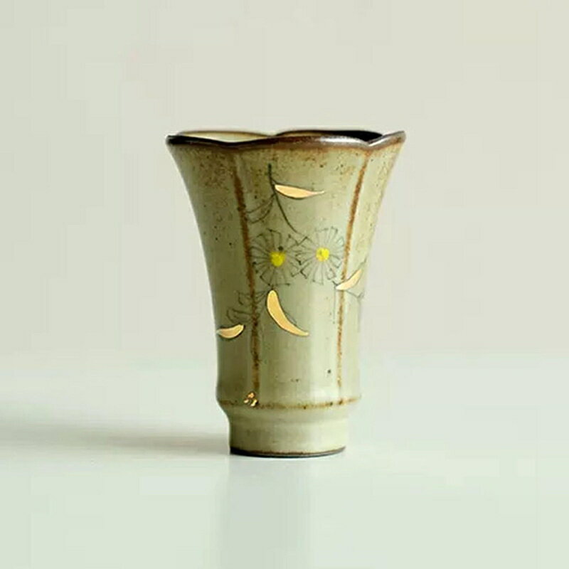 　　　 ◆◇◆売れている秘密◆◇◆ お酒が好きなあの人への贈り物にもお勧めです。 季節の器、彩りの器で、食卓をもっとすてきに。 毎日のお疲れさま晩酌は、お気に入りの酒器で大人時間をお楽しみください。 茶寮やカフェ、バーなどで使用されている本...
