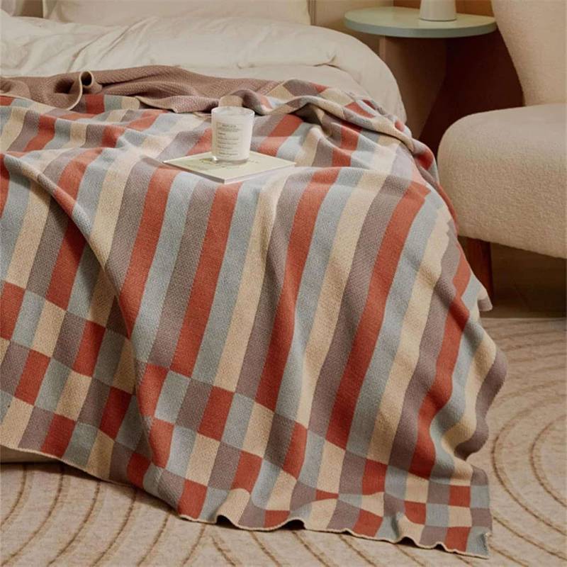 　　　 ◆◇◆売れている秘密◆◇◆ 【素材】高品質な毛布なので、肌に優しくて暖かいです。優れた通気性で蒸れにくく、全年間も快適に使用いただけますよ。柔軟な手触りなので、ベビーケットとしても大活躍です。 【高品質素材】肌に優しい高品質な毛布で...
