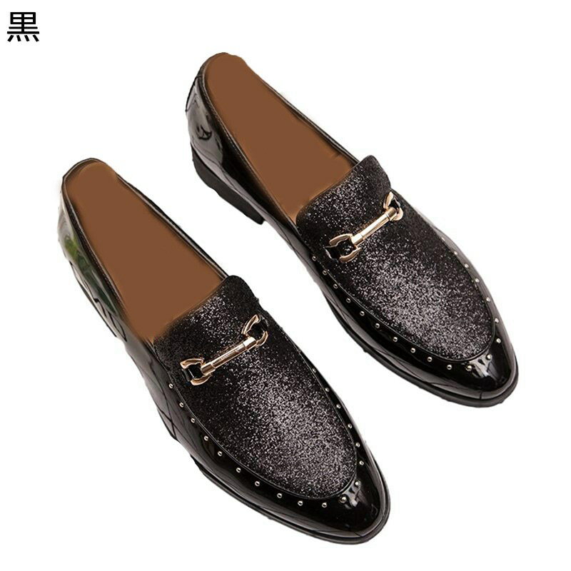 　　　 ◆◇◆人気の秘密◆◇◆ 【光沢のあるPU革】アッパーに光沢のあるPU革を使用しているので、お手入れが簡単。上質な合成革を選んで、細やかな質感を持ちます。 【着脱簡単】靴紐を結ぶ必要のない靴だから、ちょっとしたお出かけや脱いだり履いた...