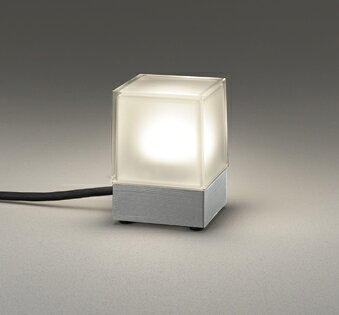 高演色LED 白熱灯器具60W相当 OG254884R 電球色 2700K 消費電力6.6W Ra94 ●LED ●脂(マットシルバー色)●アクリル(内面ケシ) ●プラグ付キャブタイヤケーブル5m ●巾□100 高140 1.0kg ■光源...