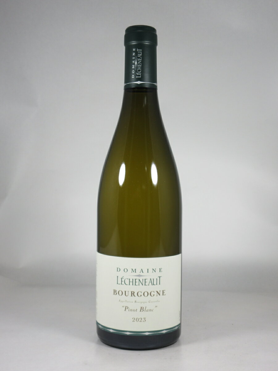 商品説明ヴィレ・ラ・ファイエに位置するこの区画は、標高約430mの場所にあり、大部分が石灰質で構成。土壌の層は浅い。香りはフレッシュで繊細、洋ナシやモモなど白い果肉の果実のアロマに、テロワール由来のミネラル感がほのかに感じられる。口に含むと...