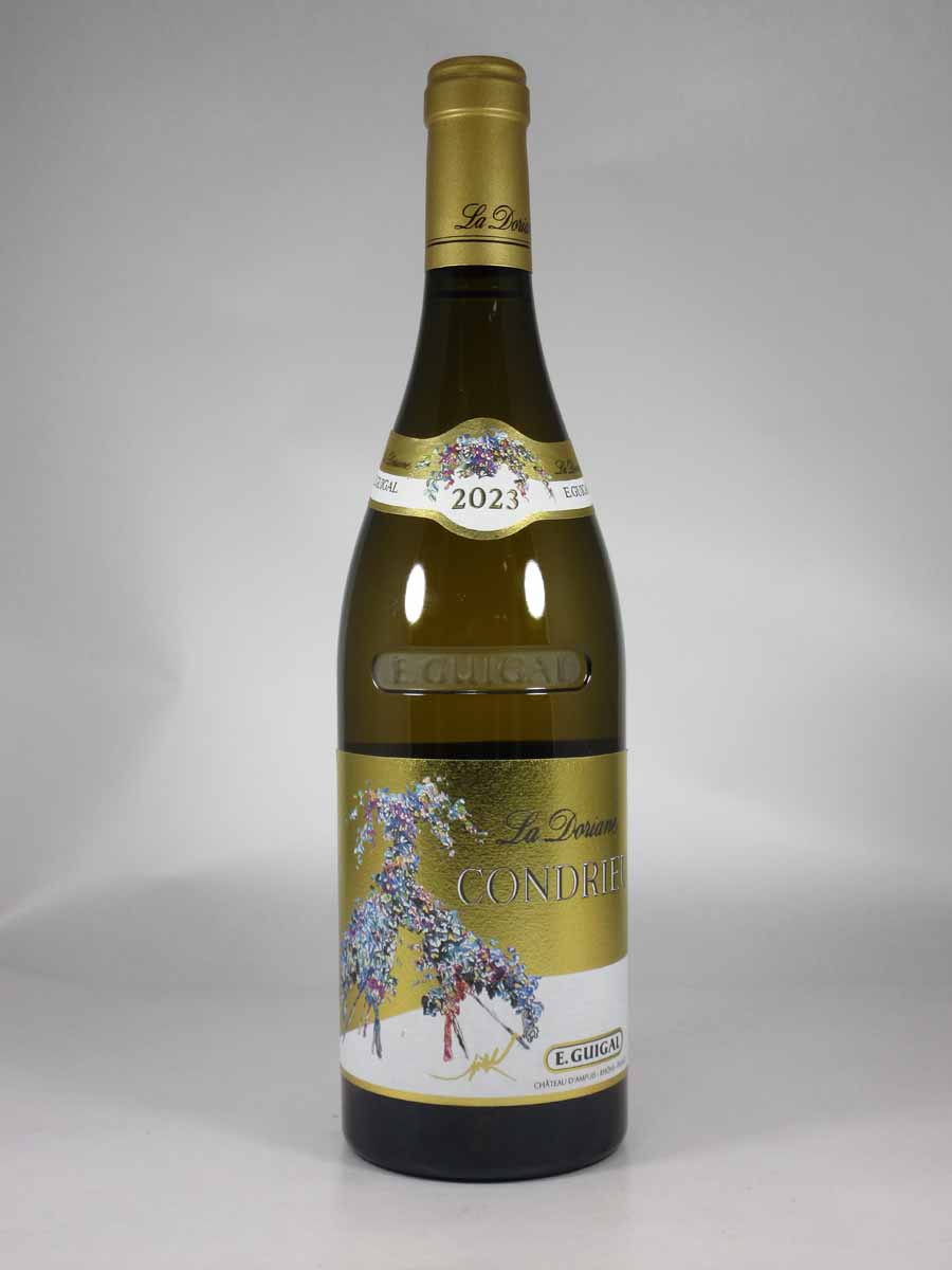 商品説明ギガル社が自社畑から生むドメーヌもののコンドリューで、1994年からリリースされた。魅了する香りと厚みのあるたっぷりとしたワインは、スタンダード・キュベとは明らかに一線を画するスケール感が愉しめる。商品情報色・タイプ:白/辛口品種:...