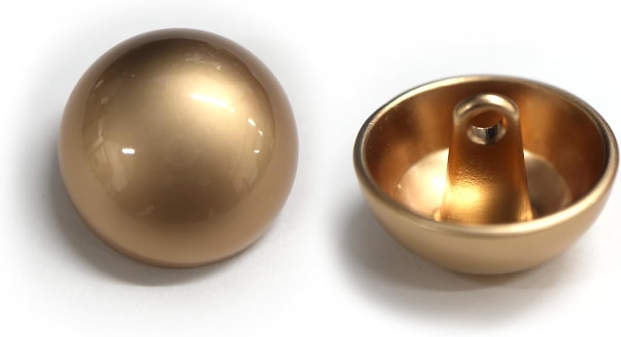 ●【サイズ】18mm　【数量】10個　【一粒の重さ】約3.6g●【ボタンの形】足つきボタン　【材質】金属製●【カラー】ゴールド●【用途】ワンピース、カーディガン、ブラウスに。シャツのイメージチェンジ用にも。●【特 徴】縫い糸が目立ちにくい、...