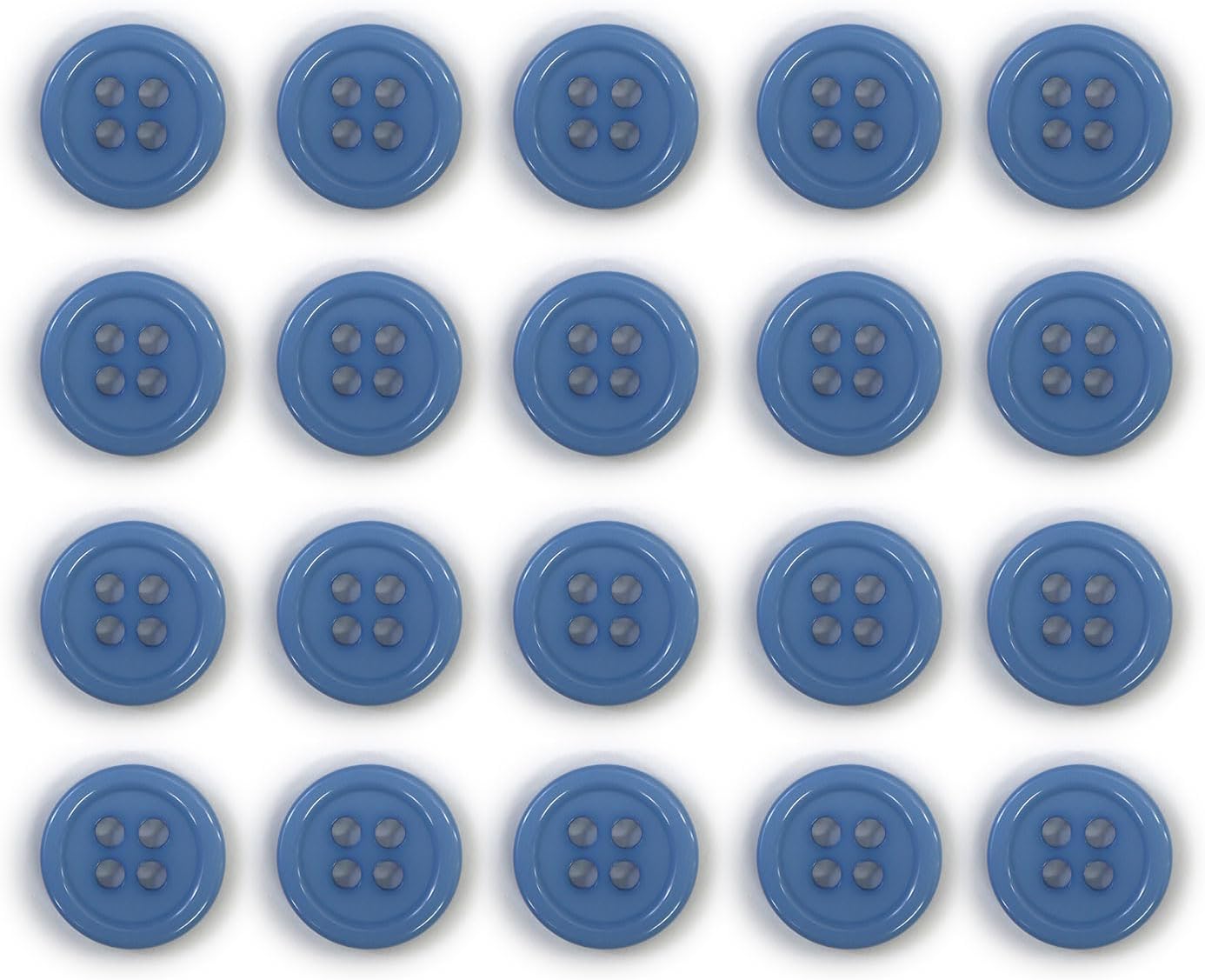 ●【サイズ】直径11.5mm 【1粒の厚み】約1.8mm 【1粒の重さ】約0.1g 【数量】20個●【ボタンの形】四つ穴ボタン 【材質】樹脂●【カラー】ブルー●【特徴】ツヤありのカラーボタンです。両面青色のシンプルなデザインです。●【用途】...