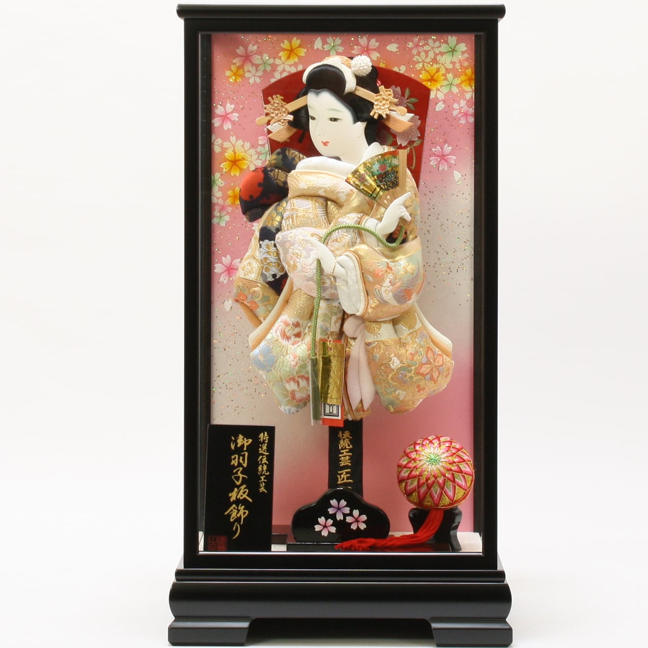 詳細 サイズ　間口27×奥行25×高さ51cm 付属品　お手入れセット（白手袋・天然毛バタキ・クロス） ※お届け予定は在庫状況により変動します。お尋ねください。 ※生産数に限りがあるため、売り切れ次第ご予約終了いたしますので、ご了承ください...