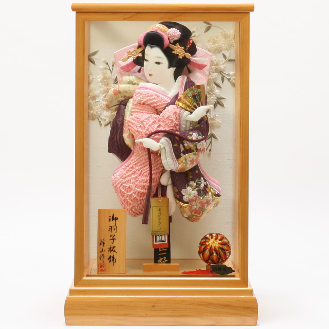 詳細 サイズ　間口27×奥行21×高さ44cm 付属品　お手入れセット（白手袋・天然毛バタキ・クロス） ※お届け予定は在庫状況により変動します。お尋ねください。 ※生産数に限りがあるため、売り切れ次第ご予約終了いたしますので、ご了承ください...