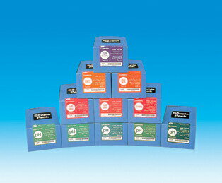 ●手のひらに入るきわめて小型の容器(ノズルからポンプ部まで約55mm)ですので、かさばらず軽量です。 操作は検水を吸込み振るだけ。試薬の入った容器に検水を吸込んで振った後、10秒から数分で反応が完了します。 シンプルパックと付属のカラーチャ...