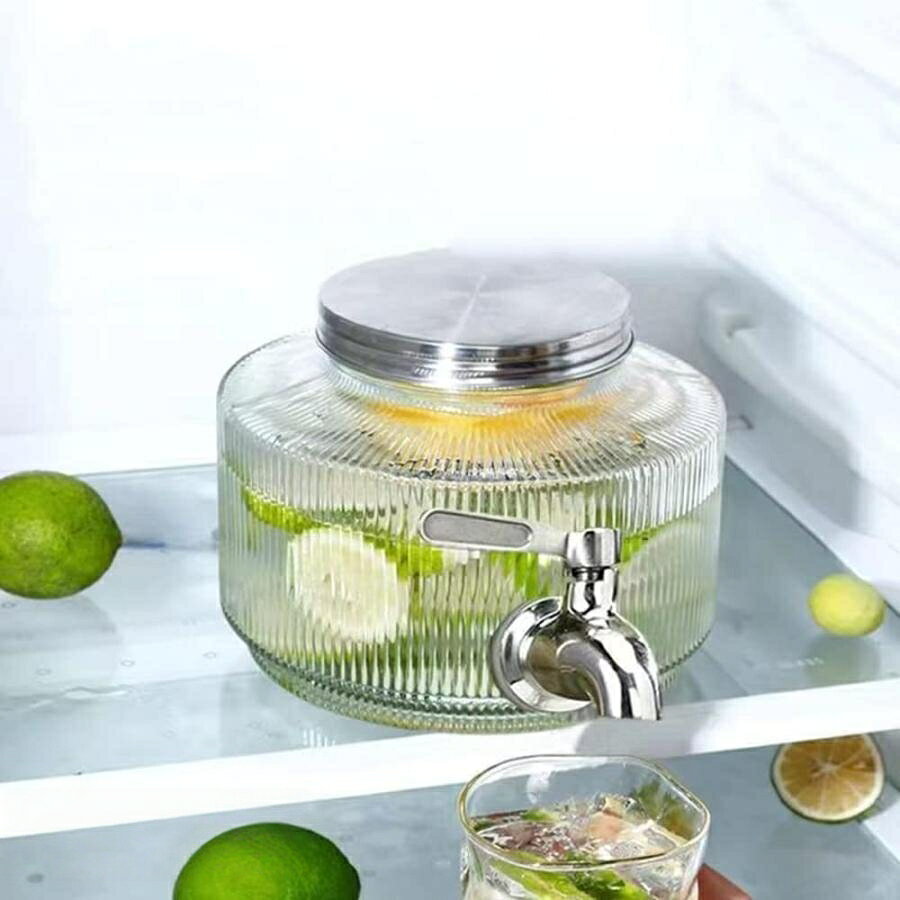 ピッチャー??冷水筒2.5Lドリンクサーバー 貯蔵タンクステンレス鋼蛇口梅酒 果実酒ポット キャニスター 果実酒びん 保存容器 飲料 ワイン ビバレッジディスペンサメーカー希望小売価格はメーカーサイトに基づいて掲載しています