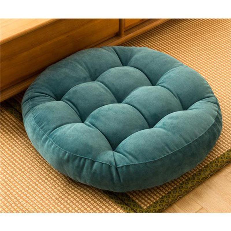 商品説明軽量なので、持ち運びやすく、オフィス、ソファ、食卓、こたつ、車の座席などいろんな所で使えます。年寄り、妊婦、受験生、サラリーマンなど疲れやすい方々におススメします。仕事で長時間座っていると、お尻と腰が痛くなるお客様、運転手さんなどに...