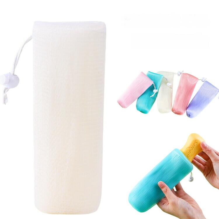 泡立てネットは高品質の素材を使用し、ソフトで肌に優しく、肌触りが心地よく、耐久性に優れ、安全で無臭、洗って繰り返し使用でき、長期間使用できます。6層のメッシュデザインで、泡立ちスピードが速く、泡がより濃密で繊細になり、少しのクレンザーで超濃...