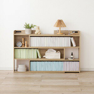 伸縮ヘッドボード RHB-1926 伸縮可能ヘッドボード RHB-1926 収納のないベッドの枕元や側面に置ける薄型収納キャビネットです。幅はベッドや収納スペースに合わせて伸縮でき、2口コンセントが左右に付いていて便利です。最大幅158cm...