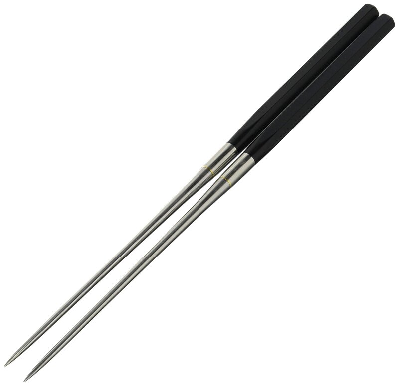 外寸:290mm 製品重量:65g 材質:黒合板・ステンレス 六角柄盛箸 レストラン向け業務用商品 商品紹介 入数:1膳 細かい作業がしやすい六角柄 全長(mm) : 290