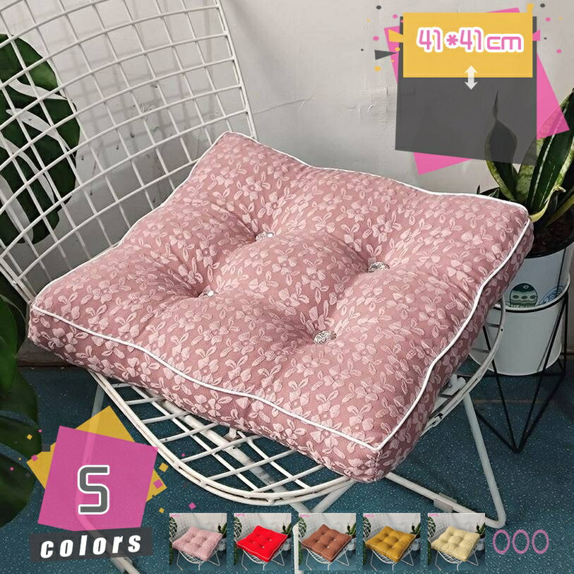 メイン素材：ポリエステル★【材質】：ポリエステルサイズ：約41*41cm【ご注意】包装は圧縮梱包状態なので、ご開封した後パンパンと叩きほぐしてください。完全に膨らむまでは約2日〜3日かかるおそれがあります。★【座り心地良い】厚手で座り心地い...