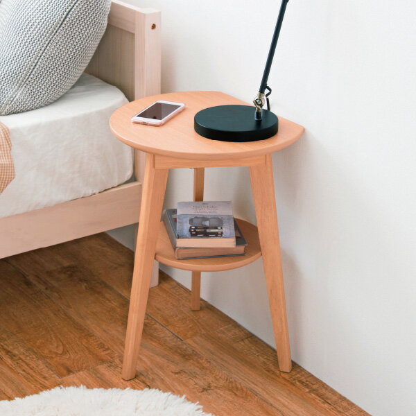 壁際にピタッとつけて置ける。●組み立てが簡単な壁付けできるサイドテーブル●ドライバー不要で女性一人でも簡単に組み立て可能。●散らかりやすい小物類も簡単に置けるので使い勝手抜群。●天板耐荷重：約15kg●組立式スペック●（約）／幅40×奥行3...