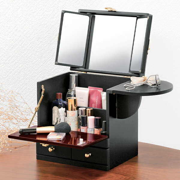 しっかり大容量&便利機能が満載！しっかり大容量&便利機能が満載！三面鏡とミニテーブルが付いた使いやすいコスメボックス。【髪染めもラク：三面鏡】左右の鏡は内側にすっきり収納できます。【引出し2杯付】つまみ付で引出しやすい仕様●選べる2色●コン...