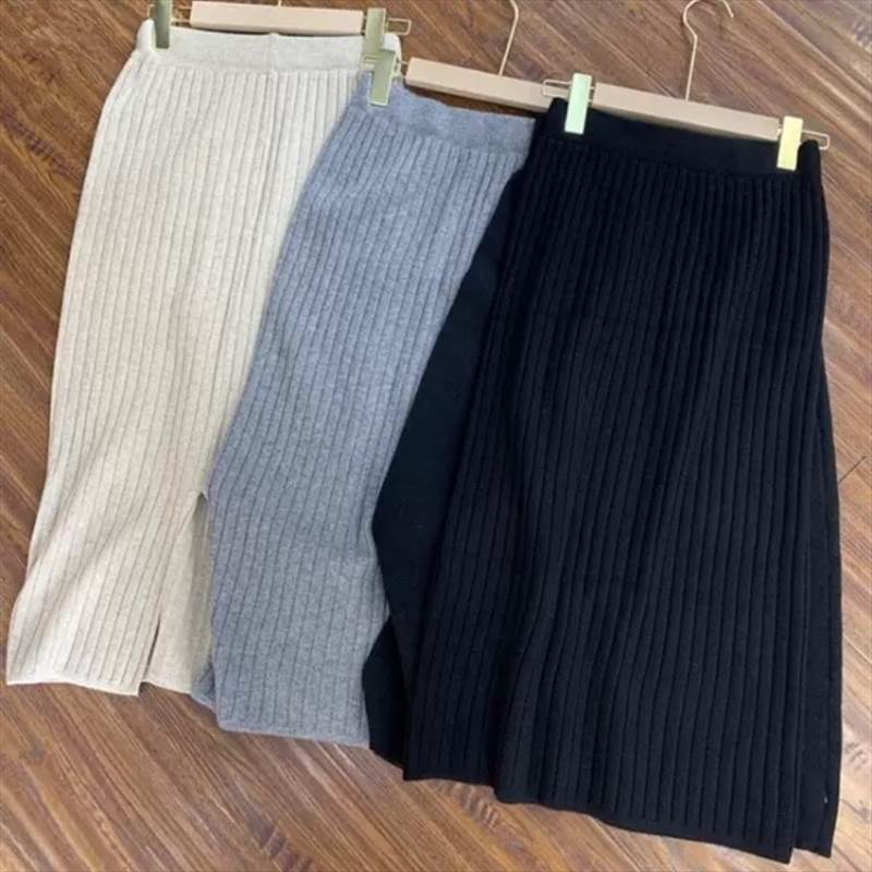 abc-1430【商品説明】ウールニットペンシルスカート！！エレガントなデザインできれいいなシルエットを演出します！！起毛感のある生地が暖かく伸縮性もあるため体型を選ばずボディに優しくフィットします♪【カラー】・ライトグレー・ブラック・ブラ...