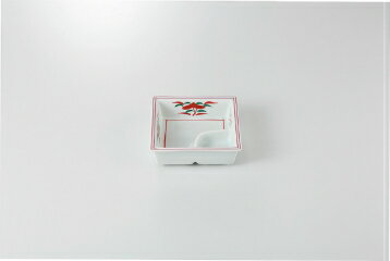 商品の仕様●赤筋小花 仕切鉢(中国)●11×3.3cm●1個※商品画像はイメージです。複数掲載写真も、商品は単品販売です。予めご了承下さい。※商品の外観写真は、製造時期により、実物とは細部が異なる場合がございます。予めご了承下さい。※色違い...