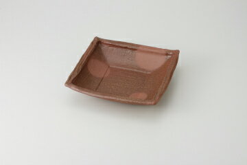 商品の仕様●茶備前 角鉢●22.3×22.1×5.5cm●1個※商品画像はイメージです。複数掲載写真も、商品は単品販売です。予めご了承下さい。※商品の外観写真は、製造時期により、実物とは細部が異なる場合がございます。予めご了承下さい。※色違...