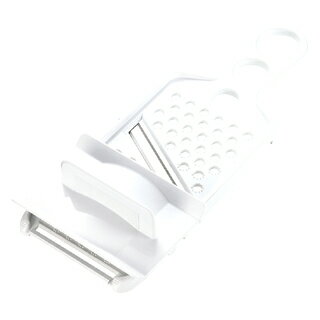 小さな食材も安心して調理できる安全ホルダー付おろし・スライサーです！食材を逃がさず、スムーズに調理ができます！家庭用に是非オススメです★商品の仕様メーカー型番:C-8643本体サイズ:幅110×奥行15×全長295mm 重量:(約)120g...