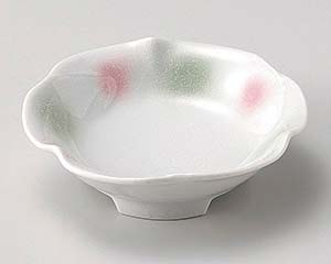 商品の仕様●寸法:φ15×4cm●磁器※商品画像はイメージです。複数掲載写真も、商品は単品販売です。予めご了承下さい。※商品の外観写真は、製造時期により、実物とは細部が異なる場合がございます。予めご了承下さい。※色違い、寸法違いなども商品画...