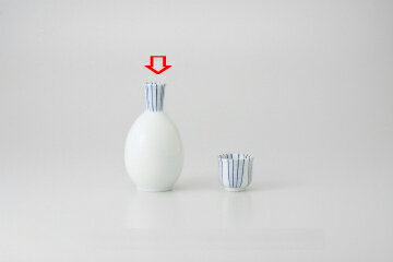 商品の仕様●玉型口十草 二合徳利●7.3×13cm 280cc●1個※商品画像はイメージです。複数掲載写真も、商品は単品販売です。予めご了承下さい。※商品の外観写真は、製造時期により、実物とは細部が異なる場合がございます。予めご了承下さい。...