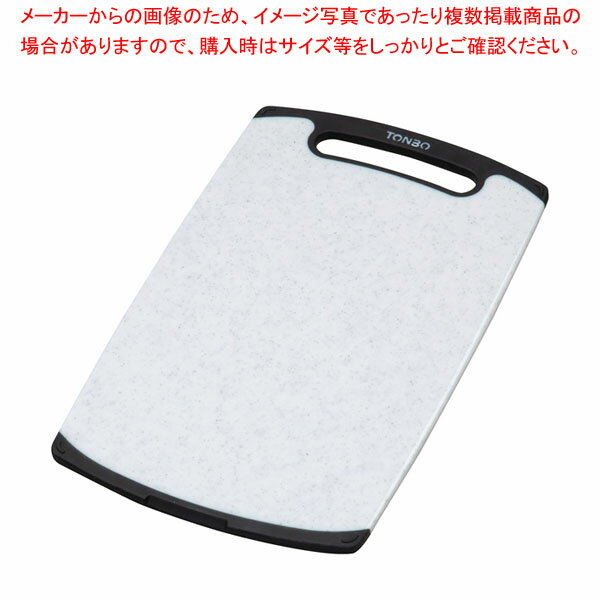 商品の仕様●外寸(mm):W275×D440×H8●重量(g):760●材質:本体/ポリプロピレン、ラバー部/熱可塑性エラストマー●食器乾燥機対応:可●洗浄機:可●耐熱温度:100℃●両面ミゾ付きでおこしやすい。●ラバー付きで滑りにくい。※...