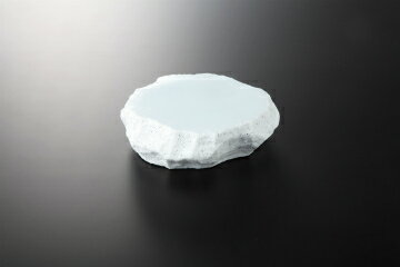 商品の仕様●青白御影 岩高台皿(小)●19×17×5.5cm●1個※商品画像はイメージです。複数掲載写真も、商品は単品販売です。予めご了承下さい。※商品の外観写真は、製造時期により、実物とは細部が異なる場合がございます。予めご了承下さい。※...