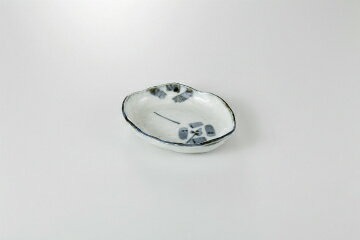 商品の仕様●ゴス流し紋 変形小皿●15.2×11.4×3cm●1個※商品画像はイメージです。複数掲載写真も、商品は単品販売です。予めご了承下さい。※商品の外観写真は、製造時期により、実物とは細部が異なる場合がございます。予めご了承下さい。※...