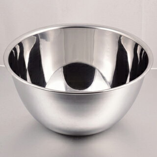 商品の仕様本体サイズ:外径260×高さ130mm 製品重量:(約)310g材質:ステンレス鋼原産国:日本容量:4.3L外装サイズ(約)：高さ13×幅26×奥行26.5(cm)外装重量(約):0.33(kg)【商品概要】ものづくり産地、新潟県...