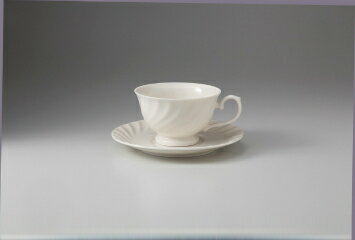 商品の仕様●NBネジリ高台 コーヒーC/S●200cc●1個※商品画像はイメージです。複数掲載写真も、商品は単品販売です。予めご了承下さい。※商品の外観写真は、製造時期により、実物とは細部が異なる場合がございます。予めご了承下さい。※色違い...