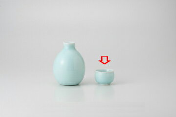 商品の仕様●青白瓷 グイ呑●5.7×4cm 40cc●1個※商品画像はイメージです。複数掲載写真も、商品は単品販売です。予めご了承下さい。※商品の外観写真は、製造時期により、実物とは細部が異なる場合がございます。予めご了承下さい。※色違い、...
