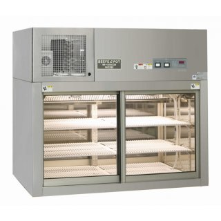 商品の仕様製品説明●　作りたての鮮度をそのままに保ち、照明灯で食品の新鮮さを演出する冷蔵ショーケース●　庫内温度はデジタル温度表示。タッチパネルで細かい温度設定が簡単！●　庫内の冷気をファンモーターで循環させているので、温度ムラが少なく均一...