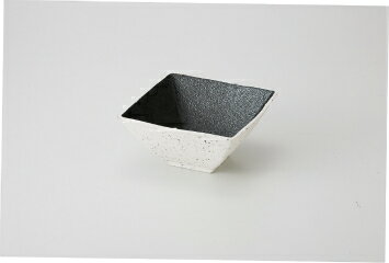 商品の仕様●黒御影 角鉢●13×6.5cm●1個※商品画像はイメージです。複数掲載写真も、商品は単品販売です。予めご了承下さい。※商品の外観写真は、製造時期により、実物とは細部が異なる場合がございます。予めご了承下さい。※色違い、寸法違いな...