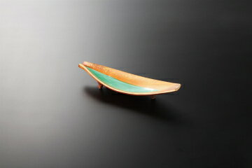 商品の仕様●金彩交趾 付出皿(強化)●21.5×6.8×3.7cm●1個※商品画像はイメージです。複数掲載写真も、商品は単品販売です。予めご了承下さい。※商品の外観写真は、製造時期により、実物とは細部が異なる場合がございます。予めご了承下さ...