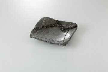 商品の仕様●御影黒 角高台皿●19.7×18.2×3.7cm●1個※商品画像はイメージです。複数掲載写真も、商品は単品販売です。予めご了承下さい。※商品の外観写真は、製造時期により、実物とは細部が異なる場合がございます。予めご了承下さい。※...