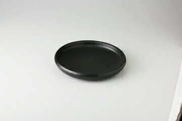 商品の仕様●天目 6.5陶板皿●20×3.2cm●1個※商品画像はイメージです。複数掲載写真も、商品は単品販売です。予めご了承下さい。※商品の外観写真は、製造時期により、実物とは細部が異なる場合がございます。予めご了承下さい。※色違い、寸法...