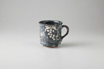 商品の仕様●鼠志野ぶどう(玉山窯) マグカップ●11.3×8.7×9.2cm 320cc●1個※商品画像はイメージです。複数掲載写真も、商品は単品販売です。予めご了承下さい。※商品の外観写真は、製造時期により、実物とは細部が異なる場合がござ...