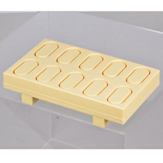 酢飯を型に入れるだけで簡単に寿司が作れます。手を汚さず作れて誰でも簡単。お子さんと一緒に楽しめます。寿司パーティーや女子会に大人気商品です。商品の仕様本体サイズ:全長380×幅160×高さ70mm、皿寸法/幅150×奥行180×高さ34mm...